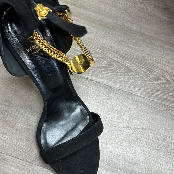 Versace | Shoes | Versace Unique Collection Black Gold Heels Versace ...